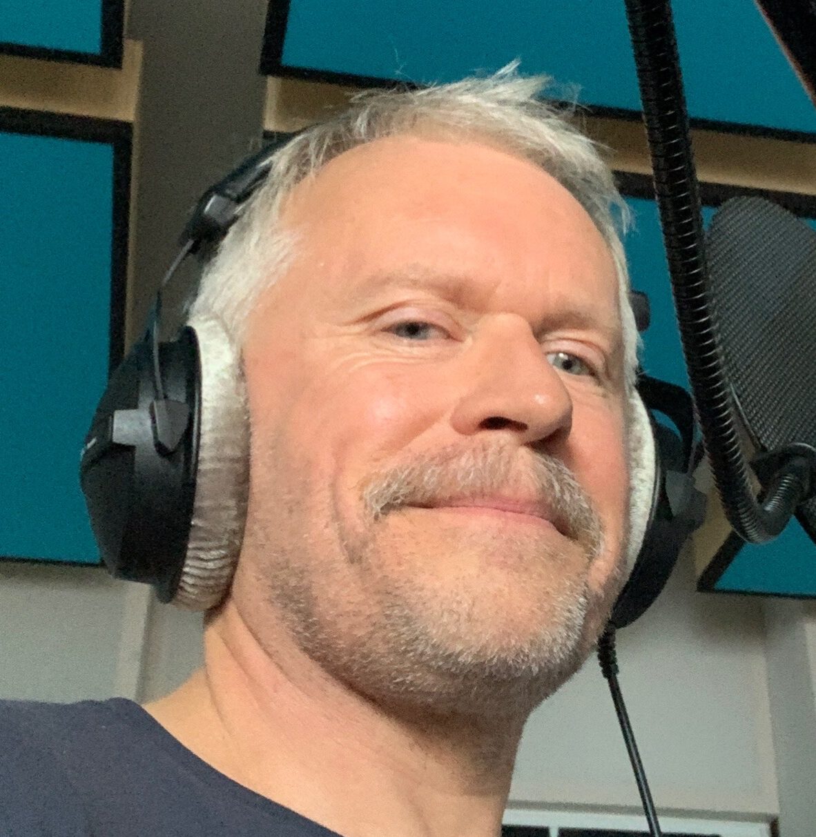 Sprecher – Dirc Simpson